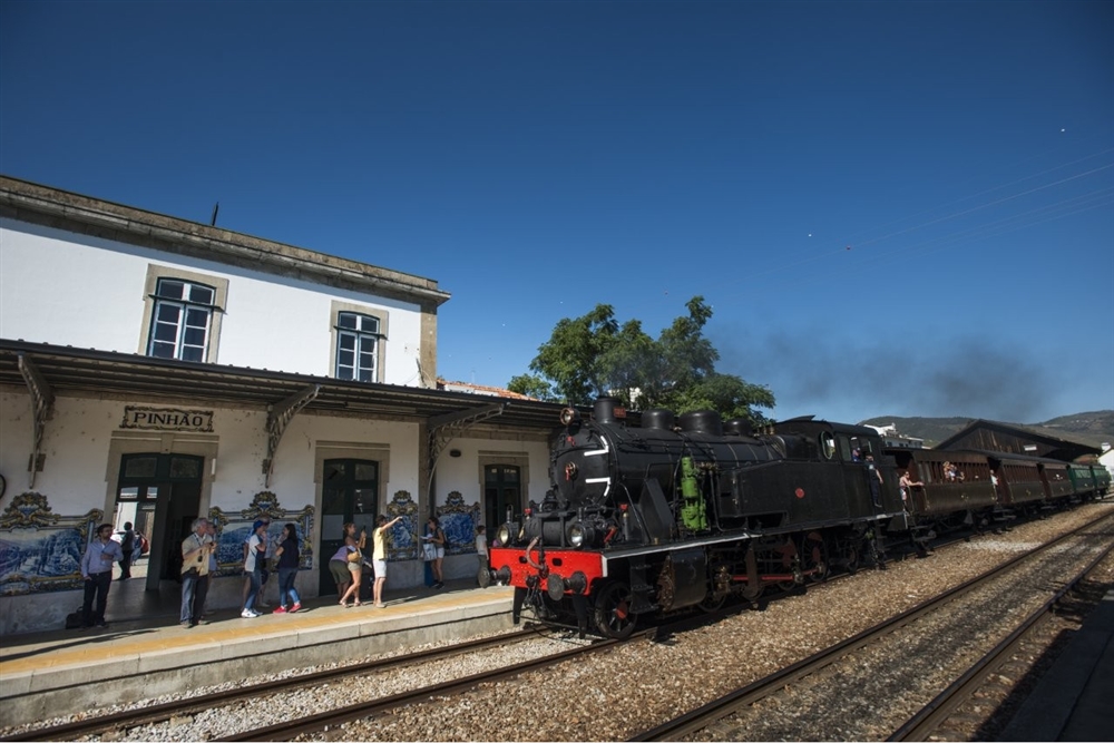 Railtrail Tours - escorted train holidays. Rail holidays to Portugal ...